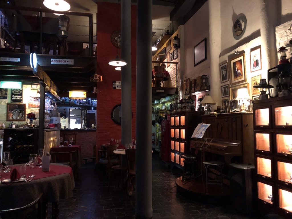 Lugares para comer en Montevideo (en 2025) - URUBUS Blog